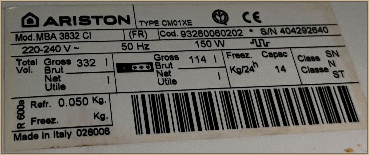 Ariston MBA 3832 CI - lodówka wymiana żarówki brak światła