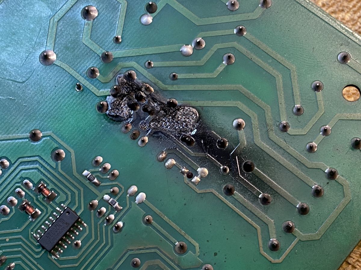 LiftMaster LM50 potrzebna identyfikacja elementów PCB lub schemat