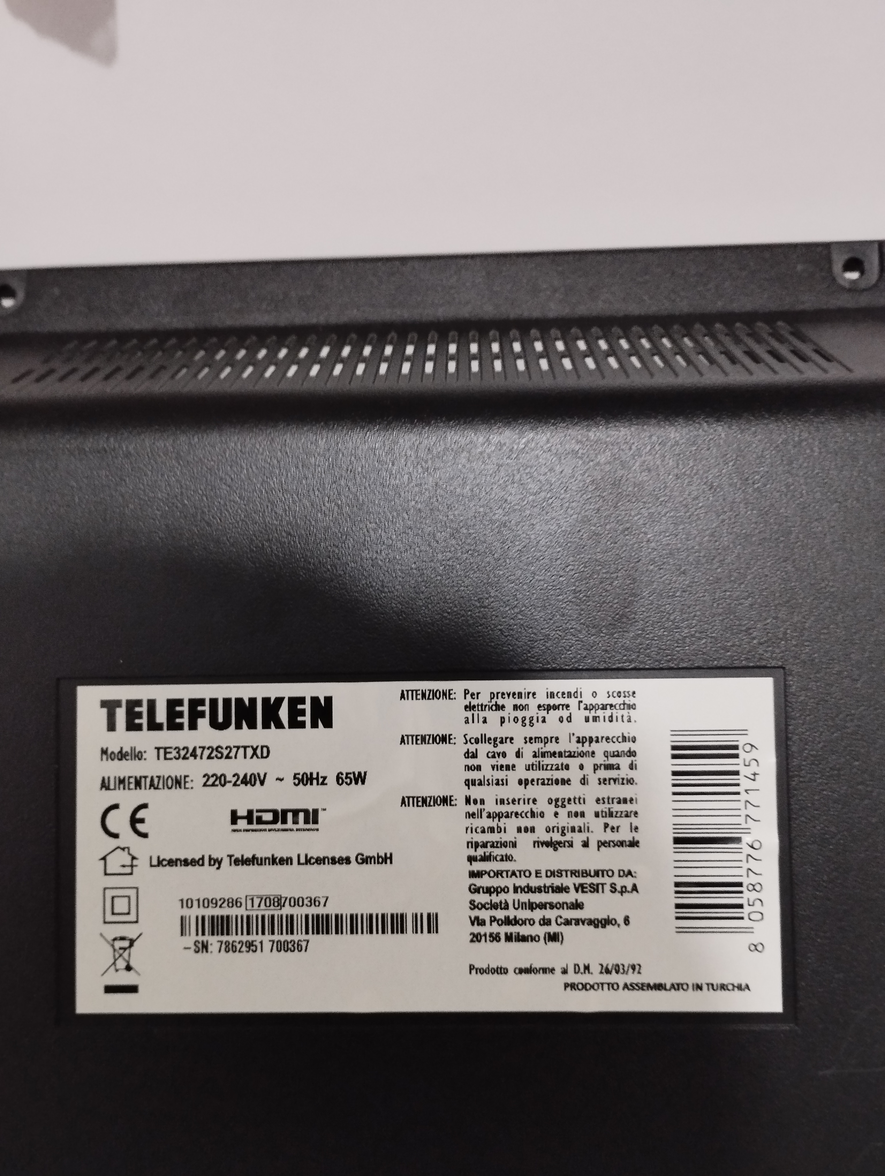 Cerco firmware Telefunken TE32472S27TXD, VES315WNDS-2D-N14: colori immagine strani (90 caratteri)