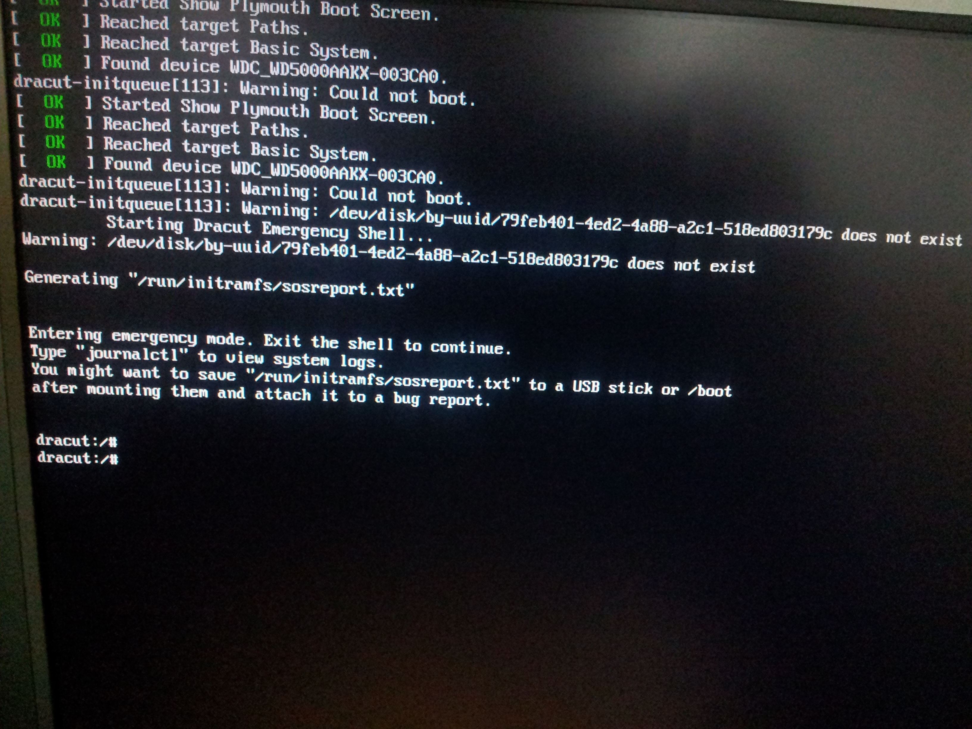 Fedora 19 - nie uruchamia się, Warning: /dev/disk/by-uuid/ does not