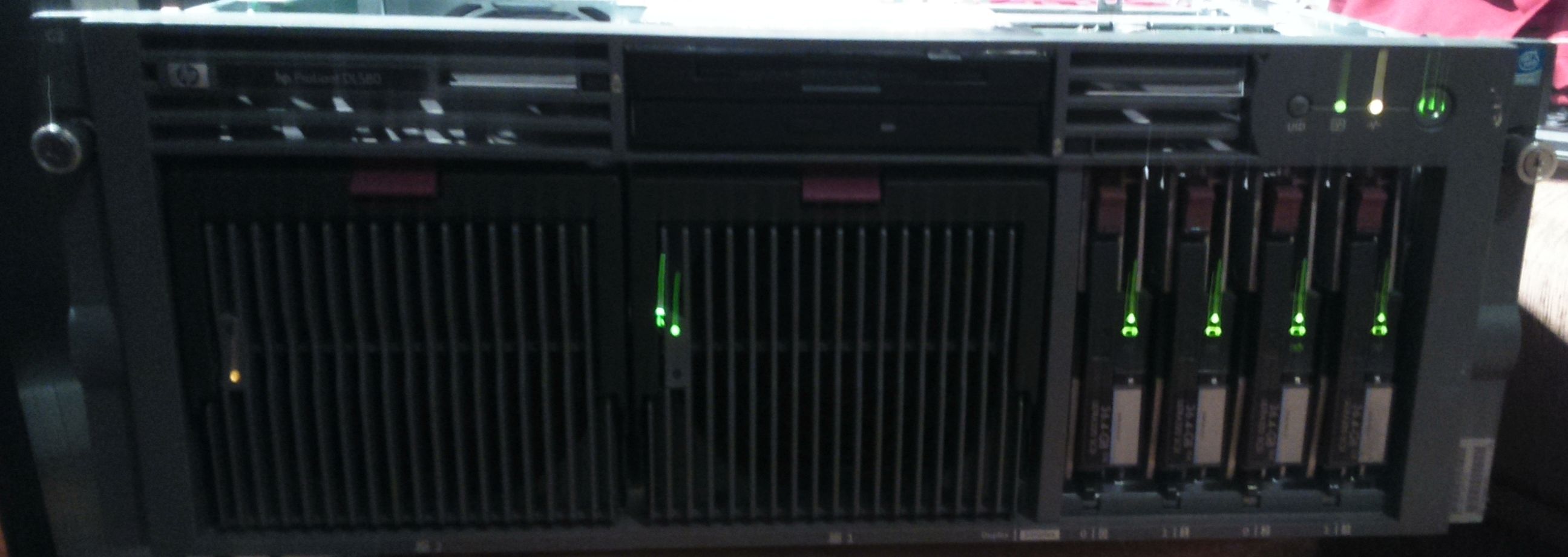 HP Proliant DL580 G2 - brak sygnału na monitorze po dłuższym nieużywaniu