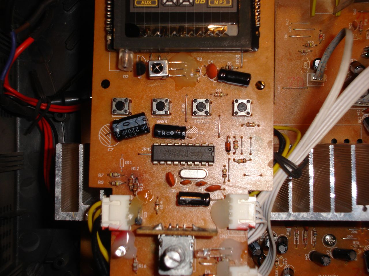 Zamiennik dla mikroprocesora EM78P156ELP w głośnikach Media-tech