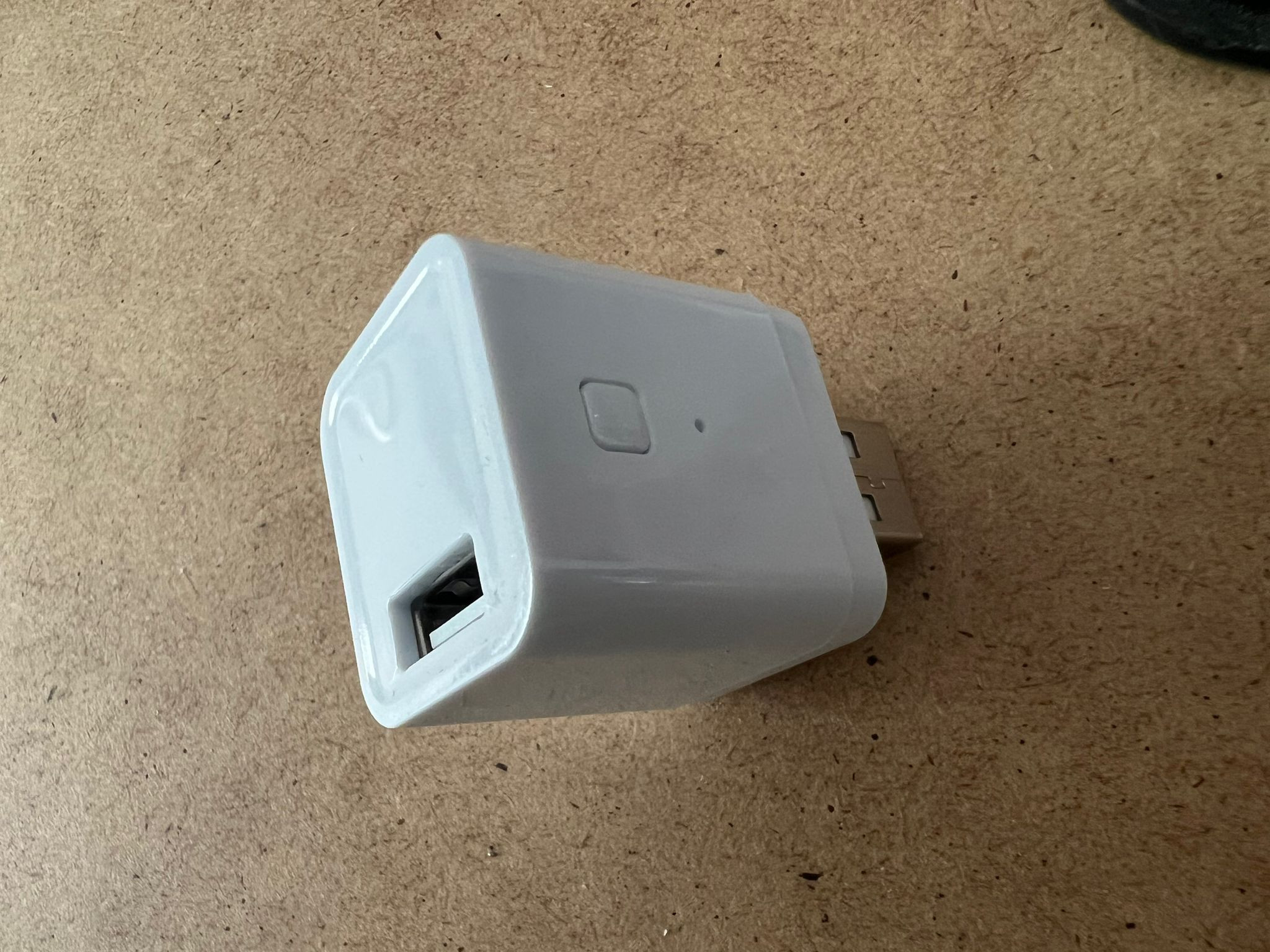 Tuya USB Smart Adapter HC-S5050-WIFI - teardown, OpenBeken flashing ...