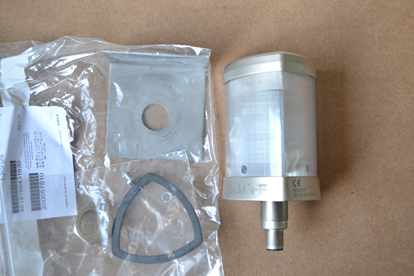 [Sprzedam]Kolumna sygnalizacyjna IO-Link BALLUFF BNI007T