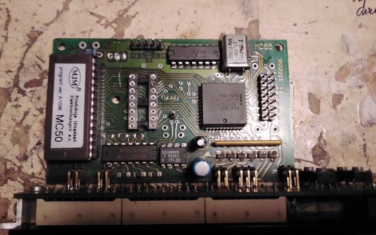 [Rozwiązano] Brakujące elementy w mierniku częstotliwości MC56/MC55 ...