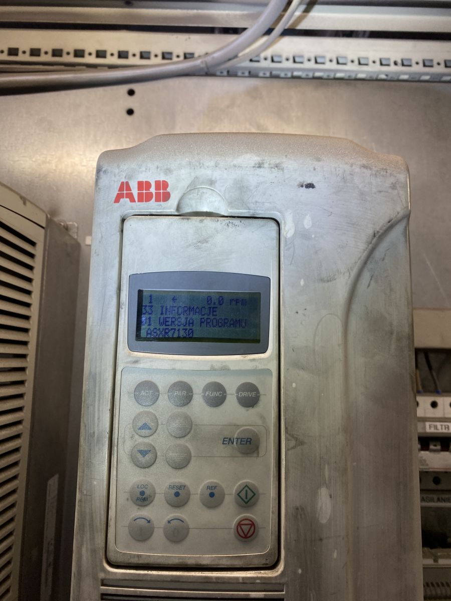 Jak wykonać upgrade falowników ABB ACS800 do wersji ASXR7320?