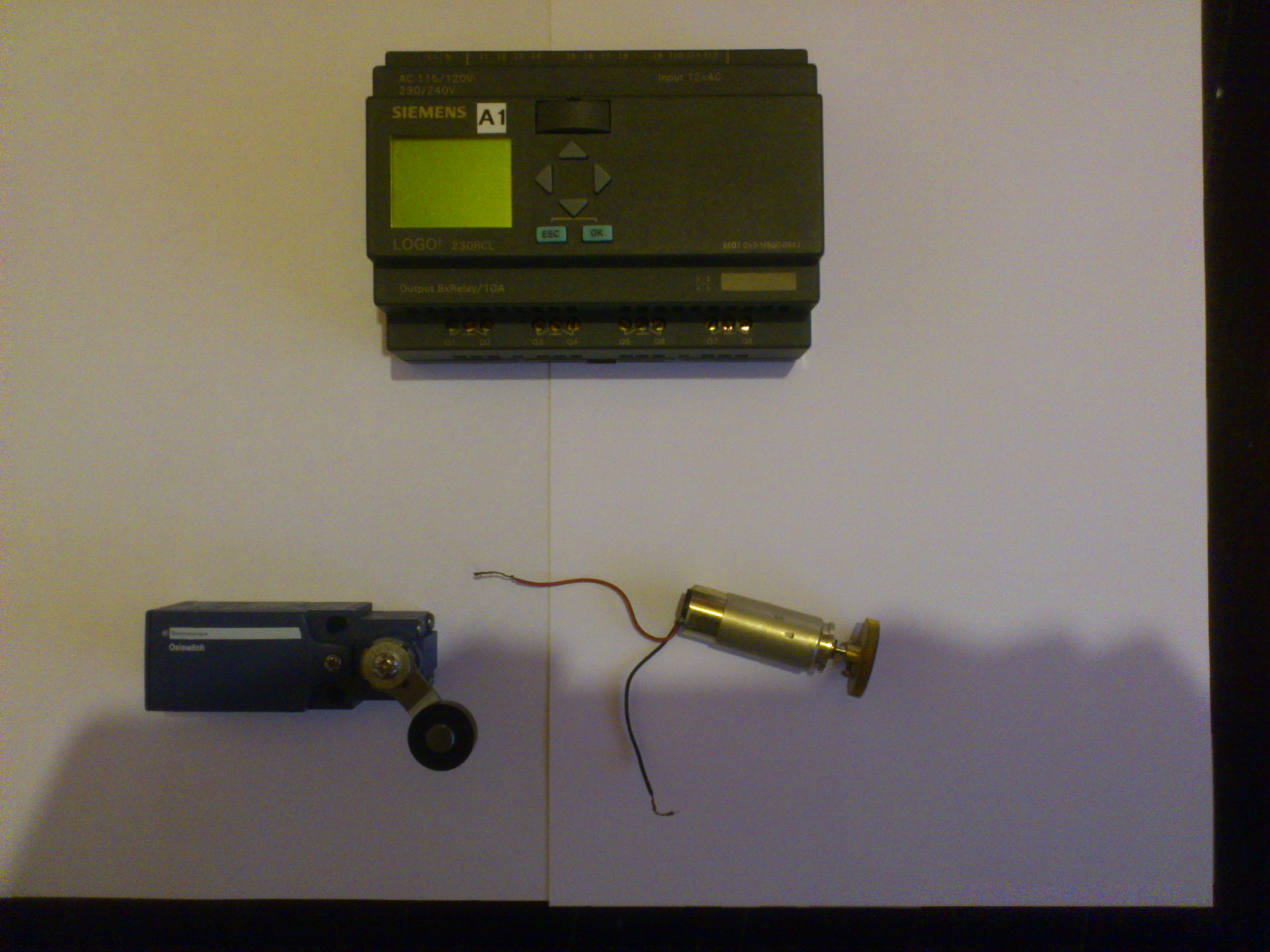 Siemens logo 230 rcl - Podłączenie logo-od pierwszego kroku