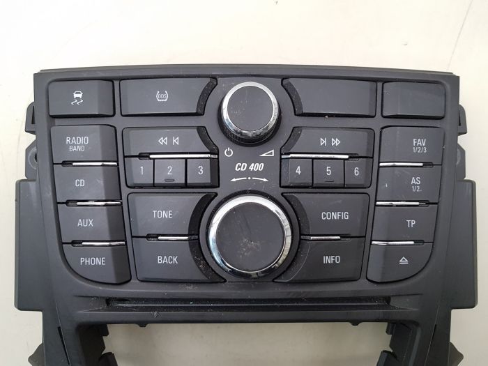 Schemat pinów panelu przycisków radia Opel CD400 – sekcja sterowania radiem