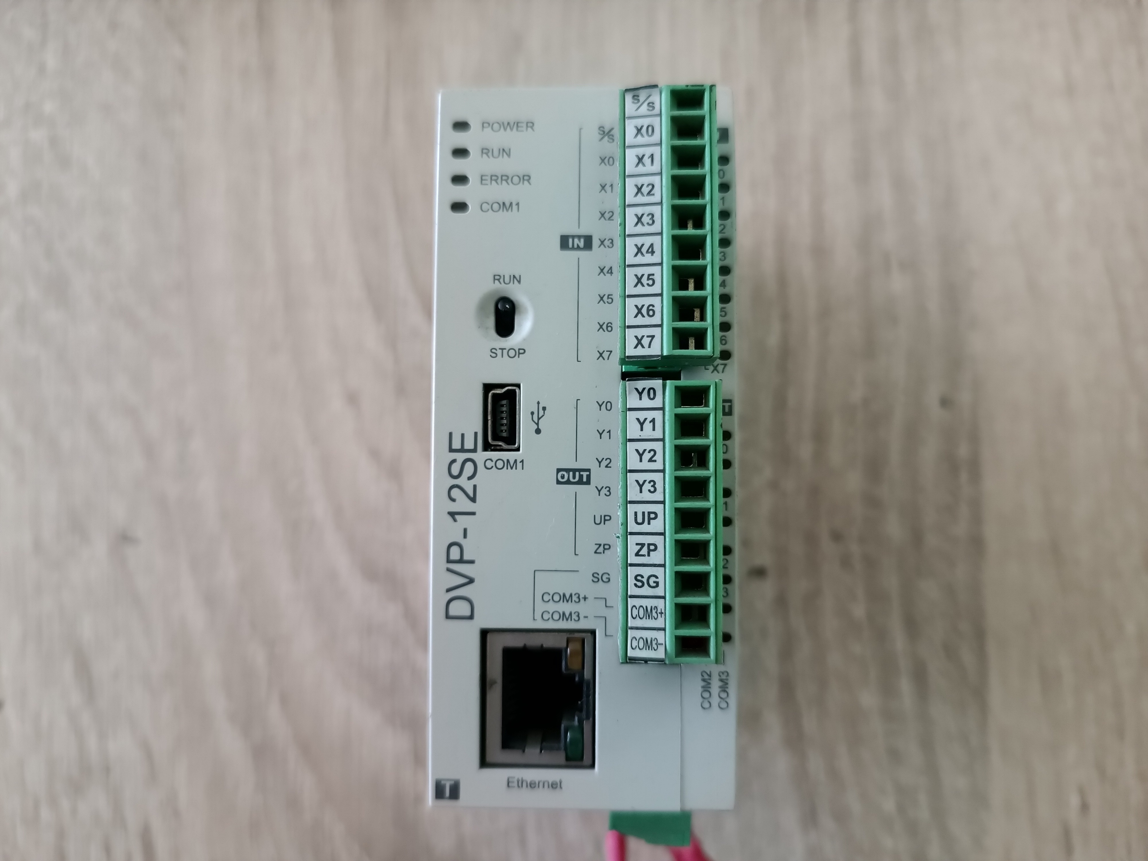 [Sprzedam] Sterownik PLC Delta DVP-12SE11T, Moduł wyjść DVP-16SM, Panel ...