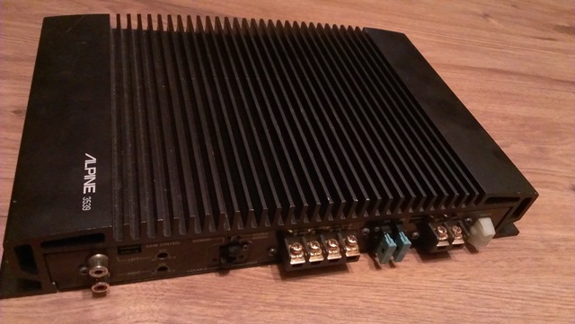 [Sprzedam] Wzmacniacz Alpine 3539, Skrzynia Alpine SWR 1042D