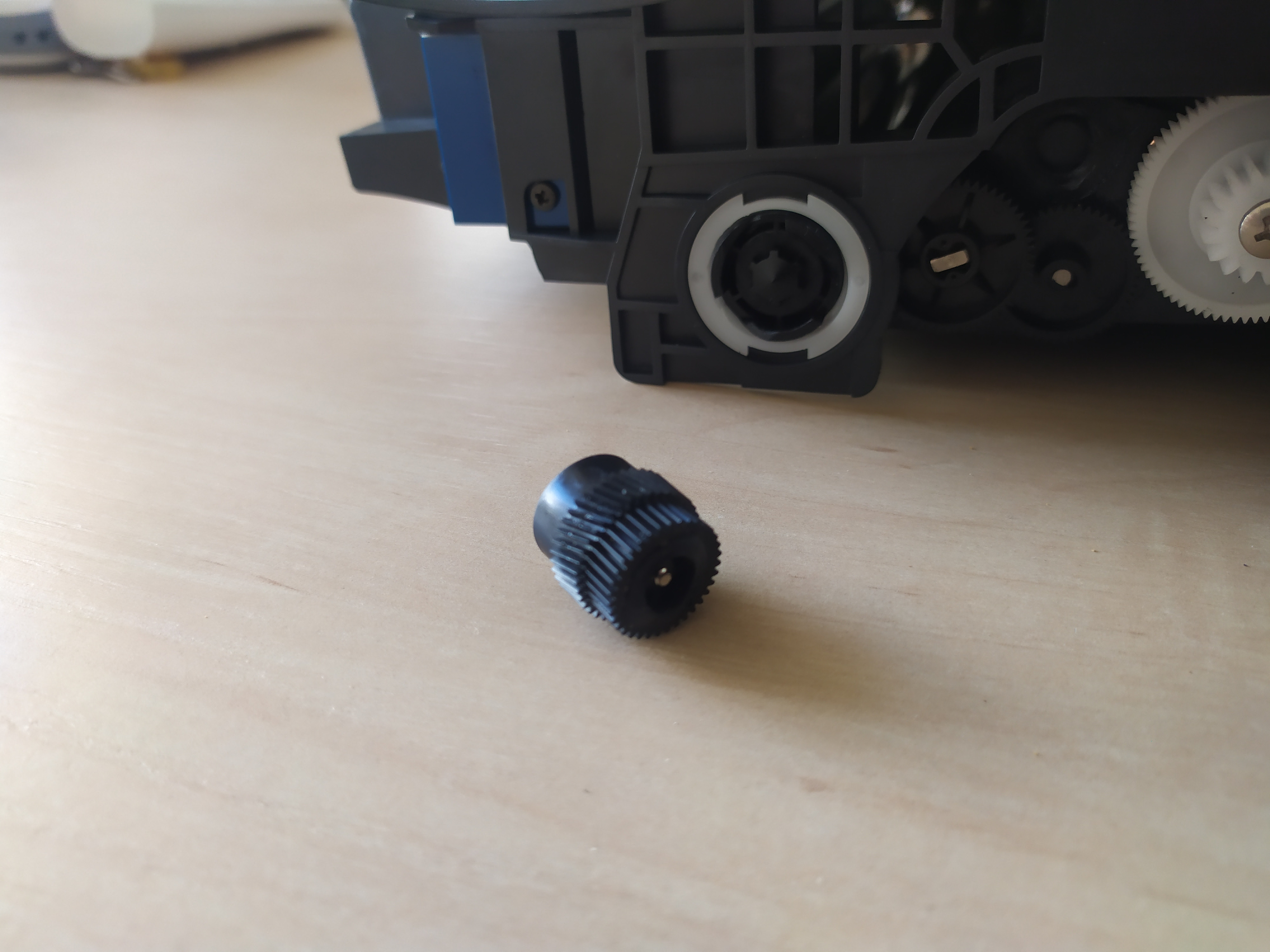 Drukarka laserowa Lexmard X652de - zacina papier, urwana rolka