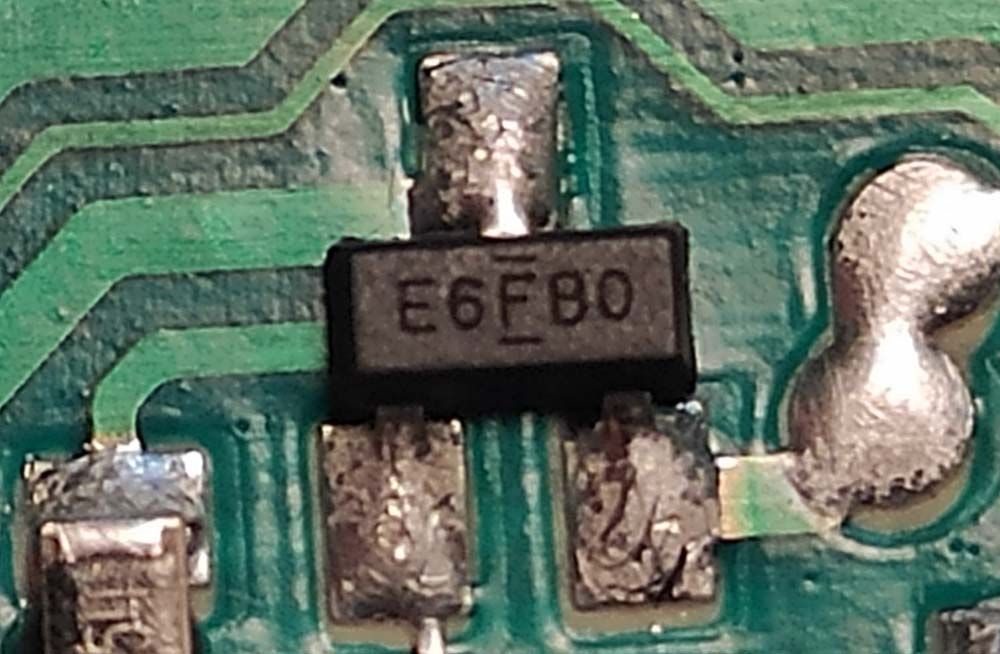 - Identyfikacja elementów SMD (E6FB0 lub E6F80, 47(59)t, A6t(68))