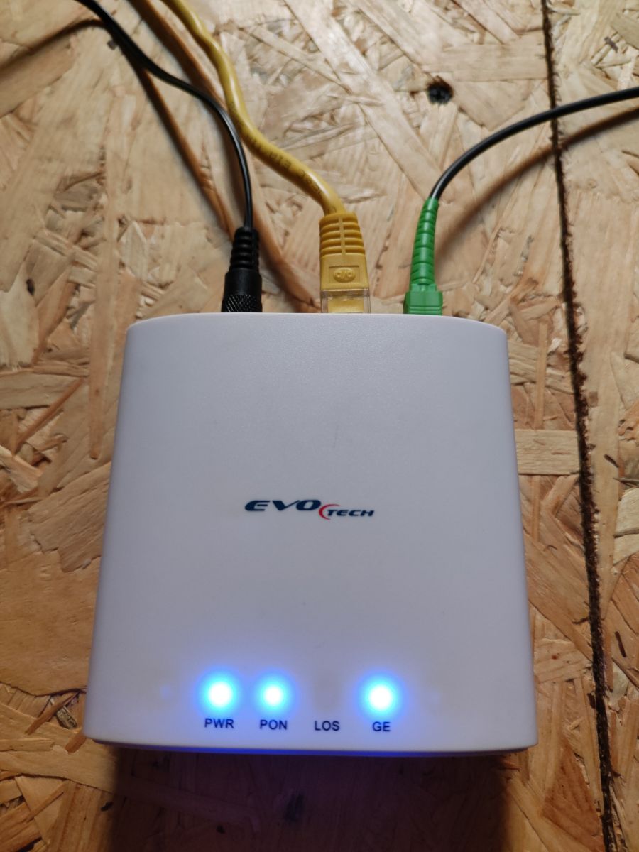 Konfiguracja sieci domowej: EvoTech 1ge gpon ont, switch TL-SG108 ...