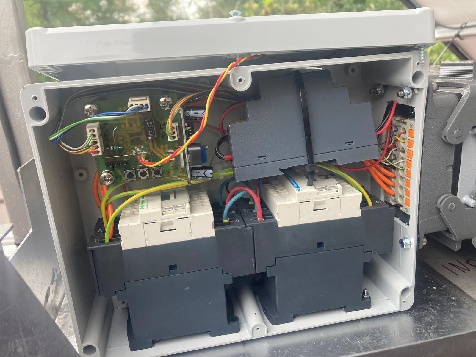 Another Solar Tracker - controller and description of the structure