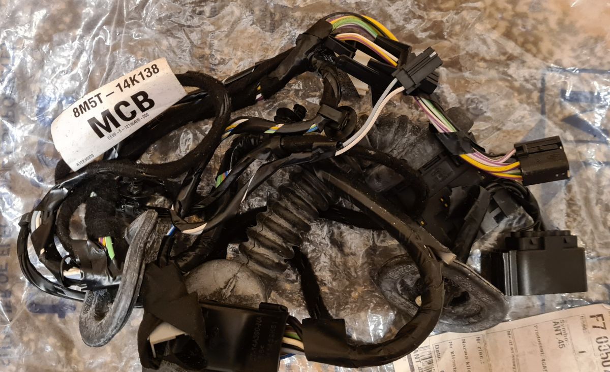 [Sprzedam] Części Ford Focus mk2: Lampy, Elektryka, Mechanika