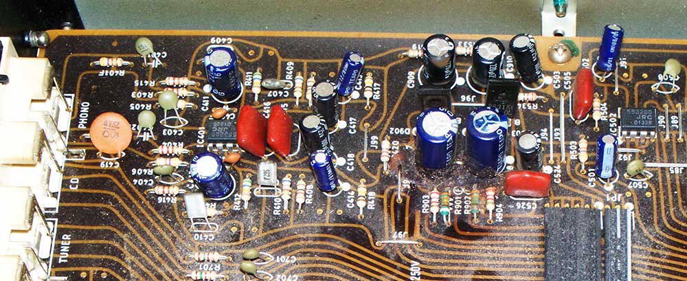 Dual CV 5600 zbliżony do Rotel RA 820 BX3 wylane kondesatory