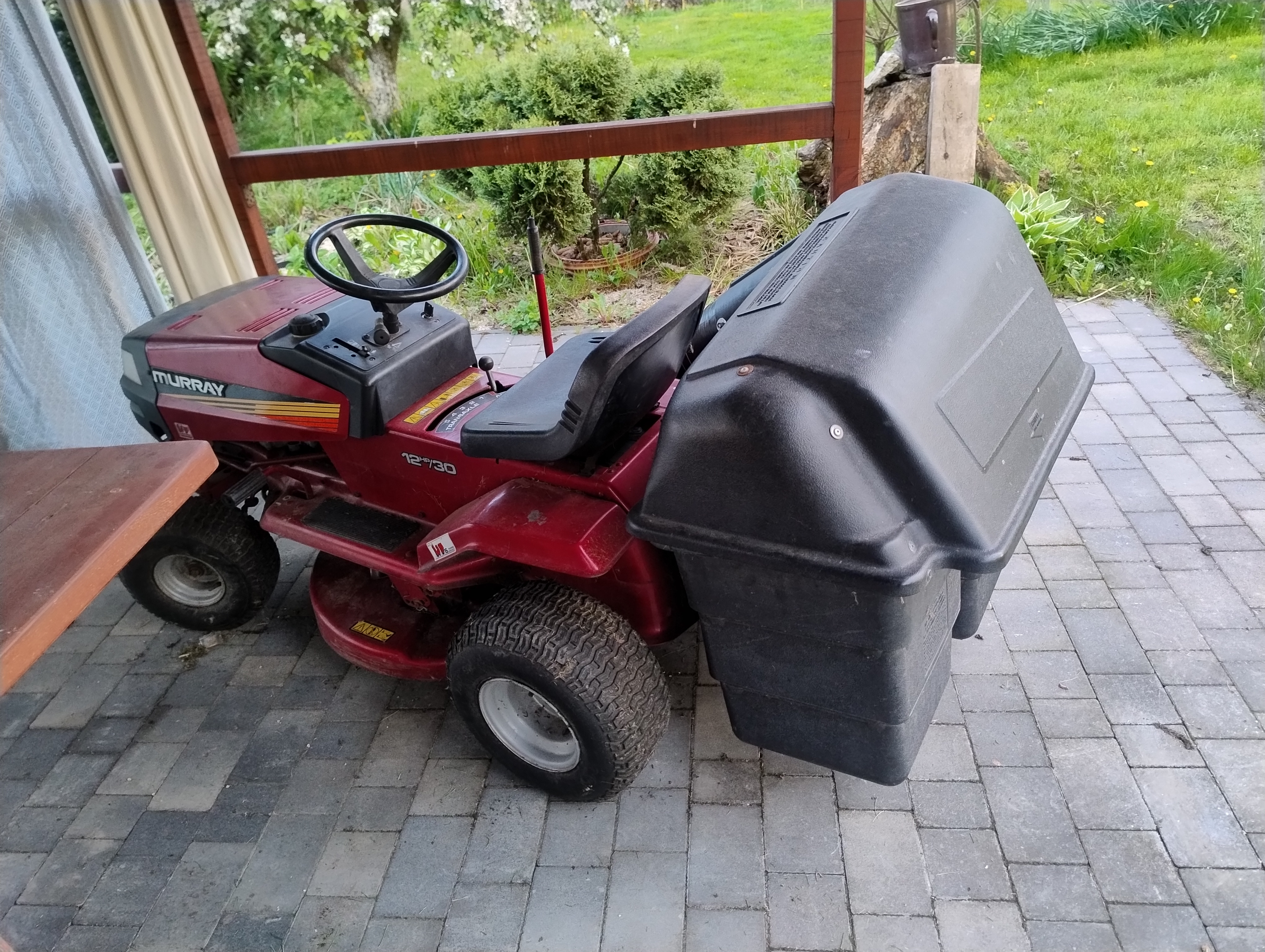 Traktorek Murray 12HP/30 nie reaguje na zmiany biegów po wymianie paska