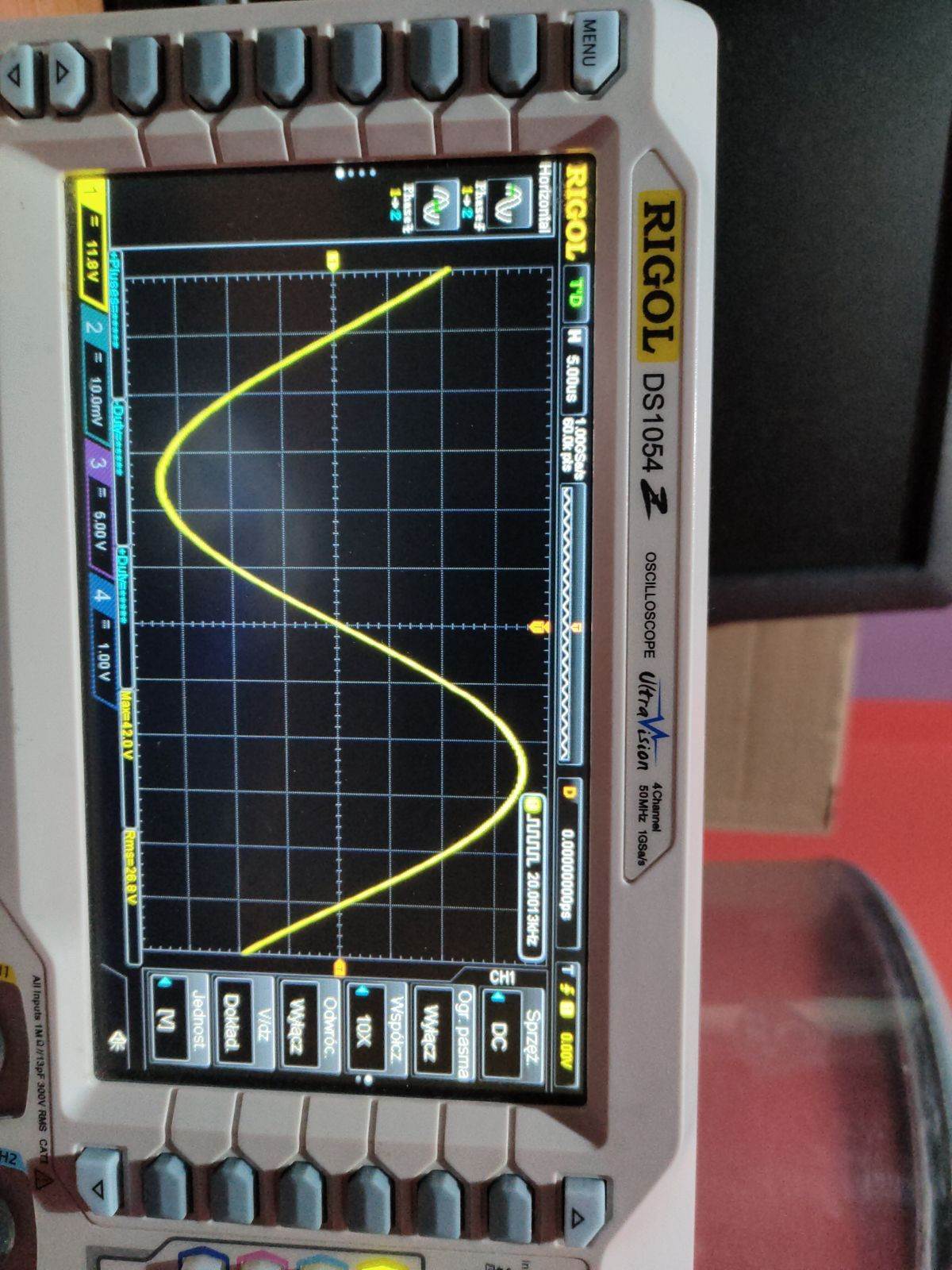 Naprawa wzmacniacza Sony F490: uszkodzone tranzystory końcowe - A1492 ...