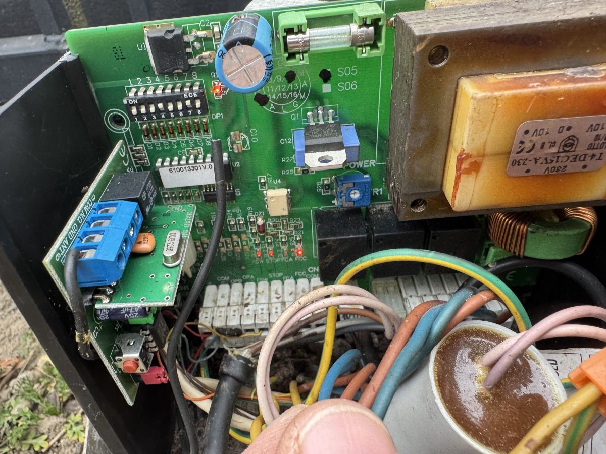 Schemat elektroniki do centralki FAAC Sprint Genius Milord - gdzie znaleźć?