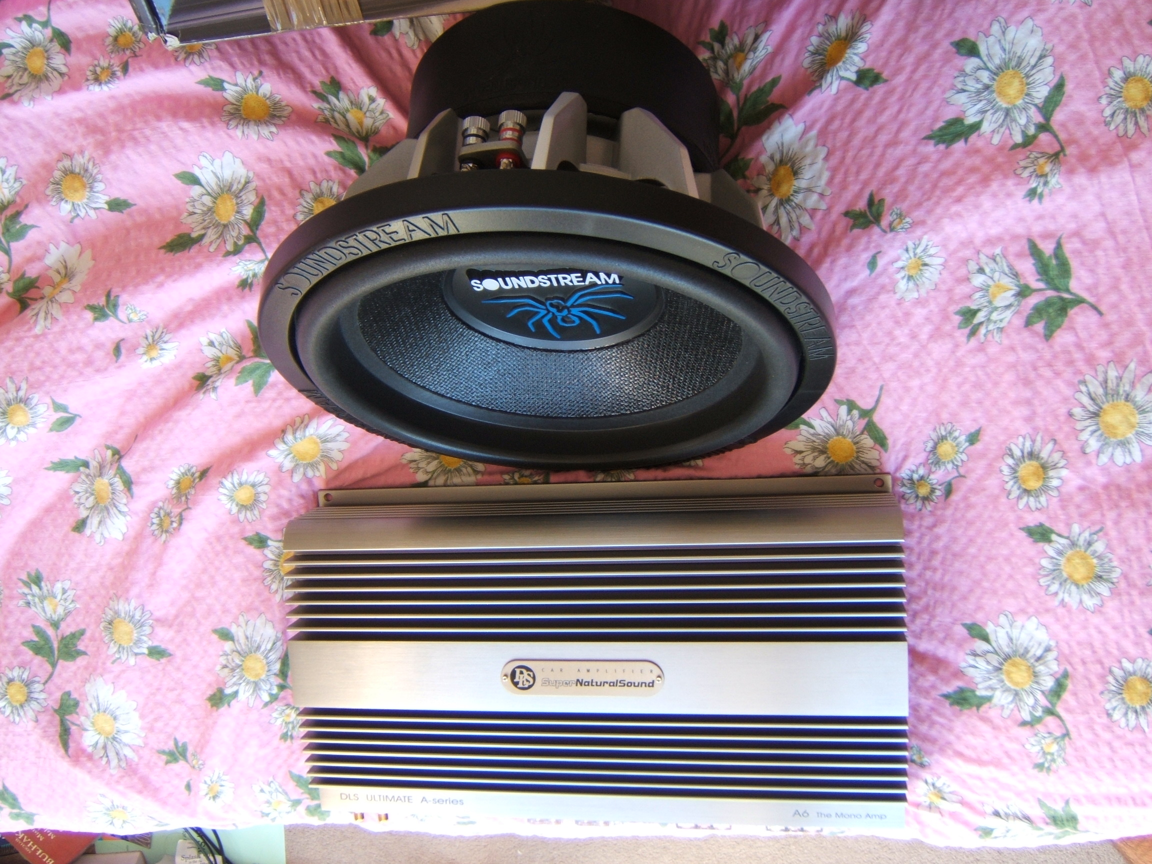 Jaki kondensator do Soundstream T4 12'' i DLS A6 Monoblock? Szukam ...