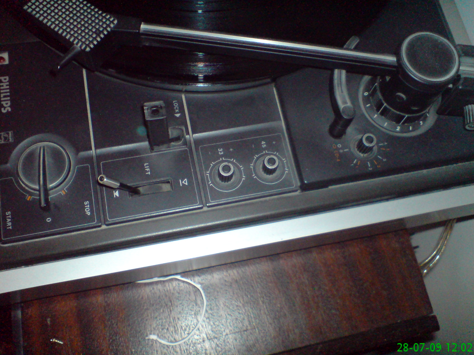 PHILIPS Automatic 406 - Funkcje pokrętła i regulacji ramienia w gramofonie