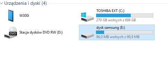 wyjęty dysk twardy, w obudowie zewn. pod usb laptop widzi 100MB zamiast ...