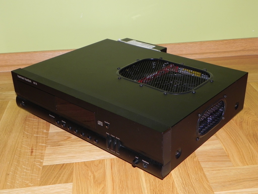 Budowa HTPC w obudowie Harman Kardon HD710 - doświadczenia i wyzwania
