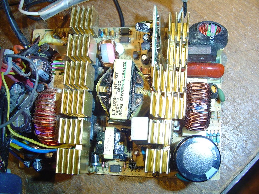 EnerMax Model: EG465 - funkcja i zamiennik tranzystora F2452