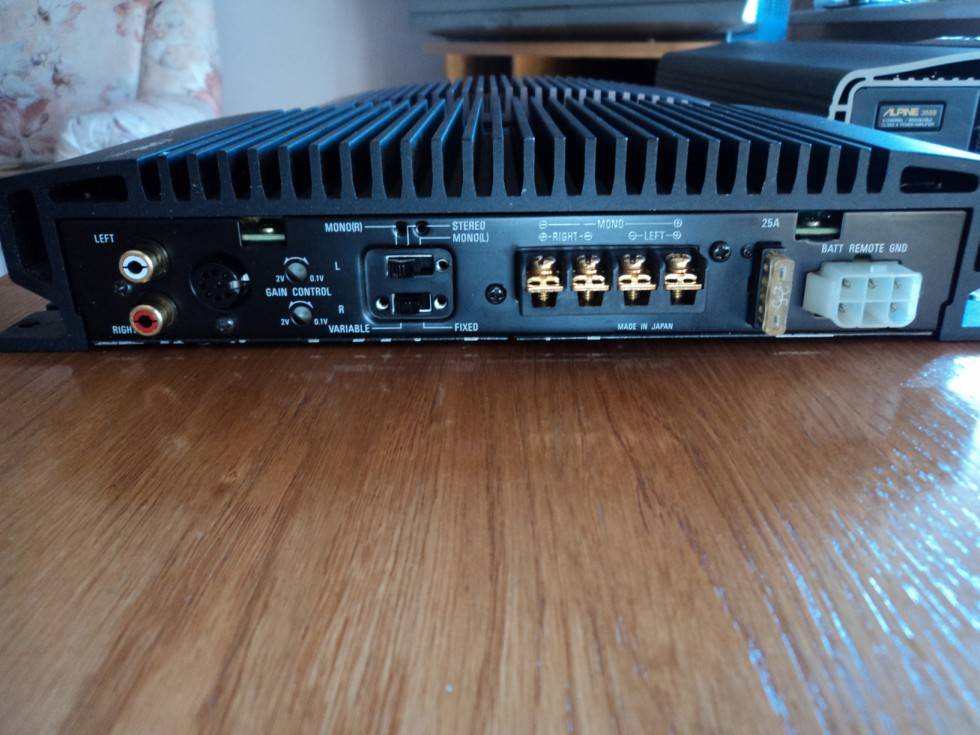 Jak podłączyć zasilanie do wzmacniacza ALPINE 3528 bez oryginalnych ...