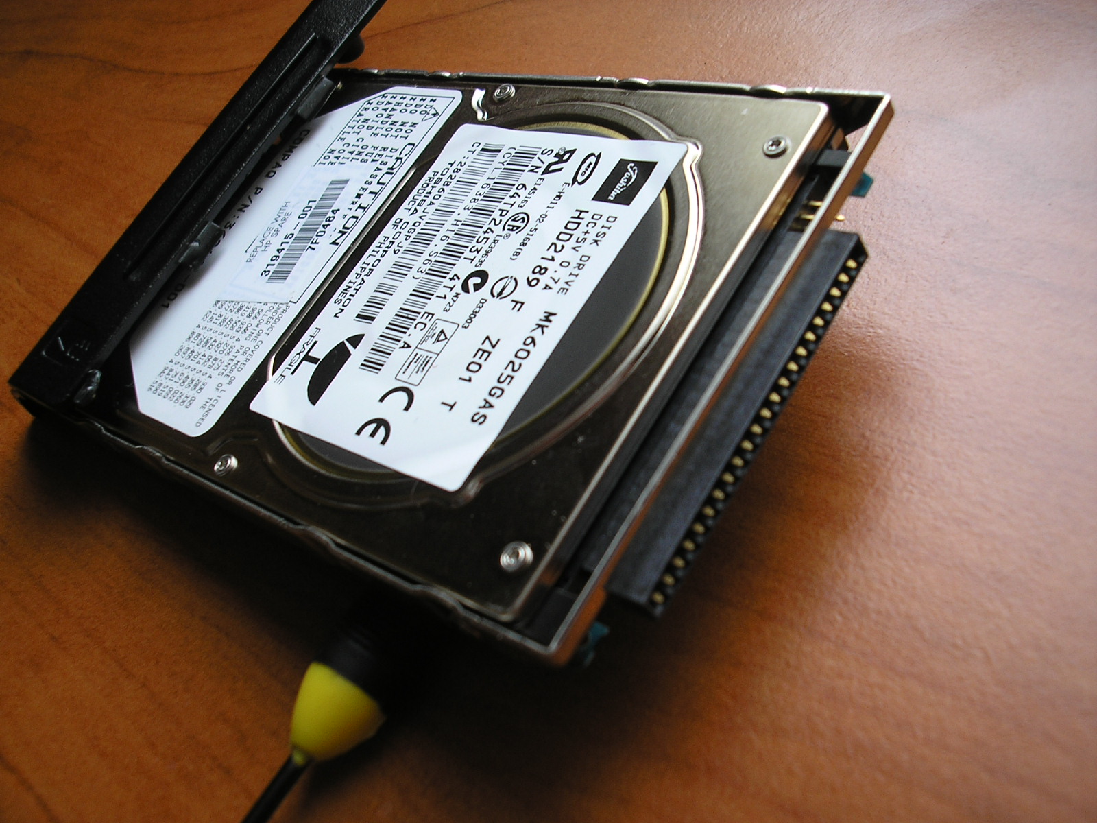 Jaki interfejs dysku w laptopie Presario 2100? Dysk ST98823AS-0 do wymiany