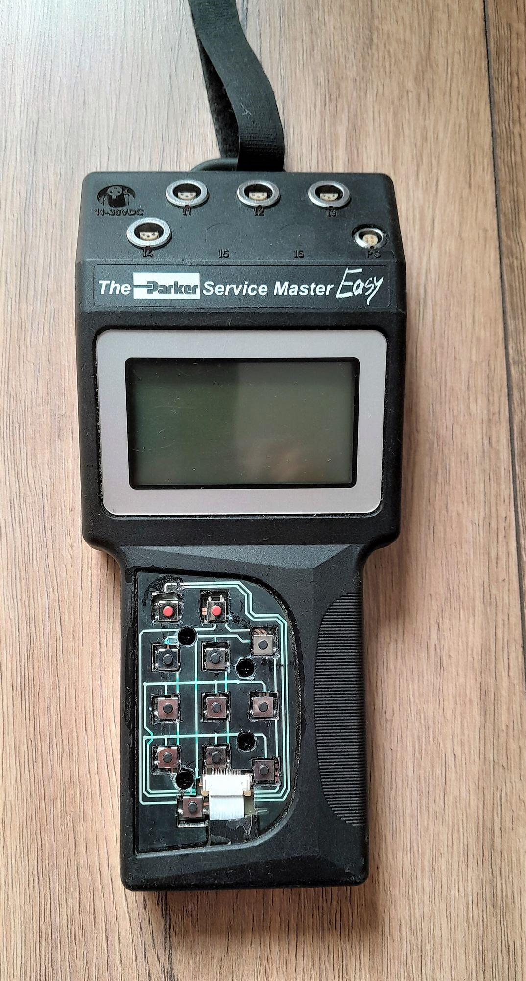 Naprawa klawiatury w testerze Parker Service Master Easy