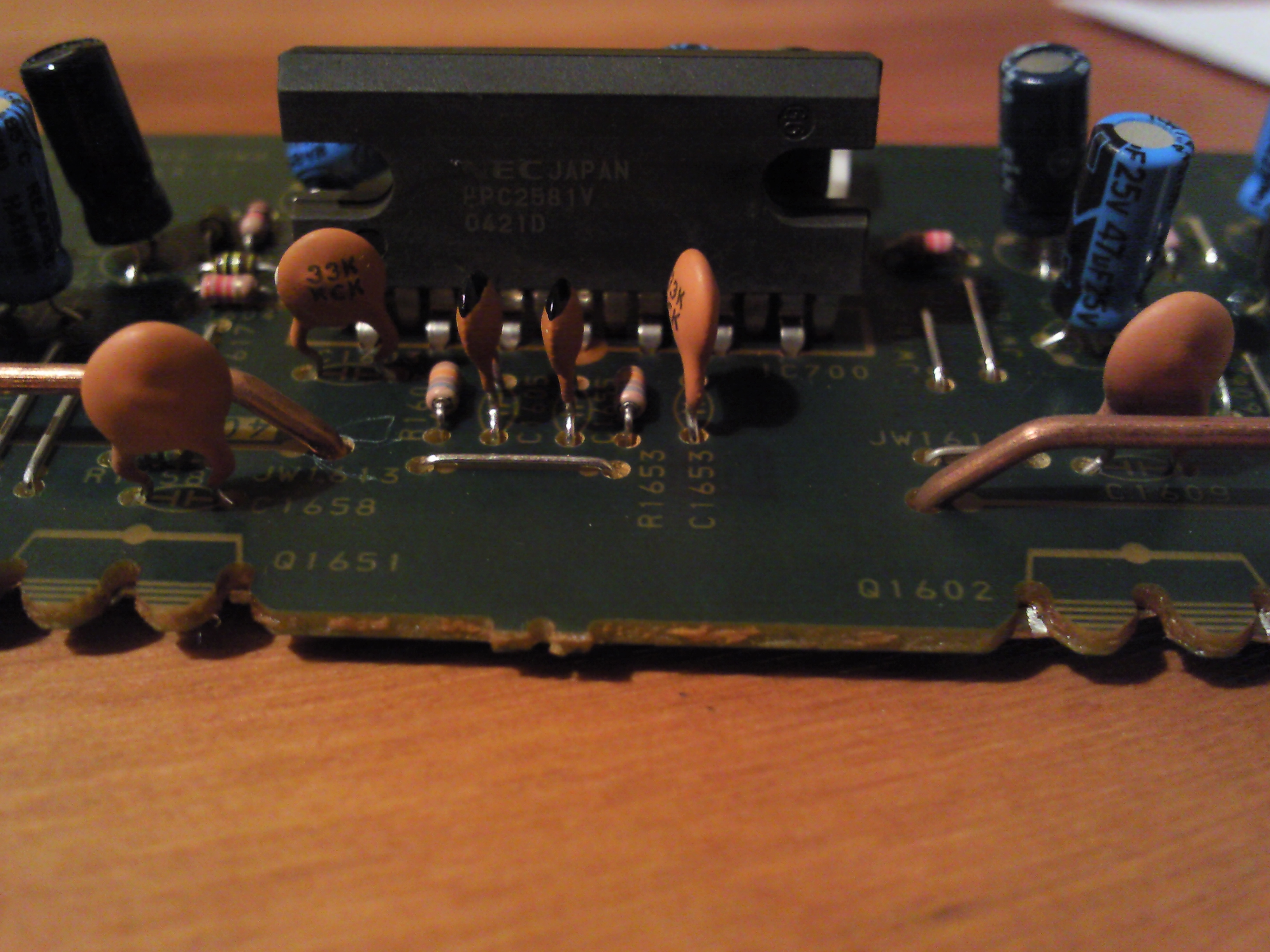 [Rozwiązano] Kolumny Tonsil nie grają bez stuknięcia w membranę - co ...