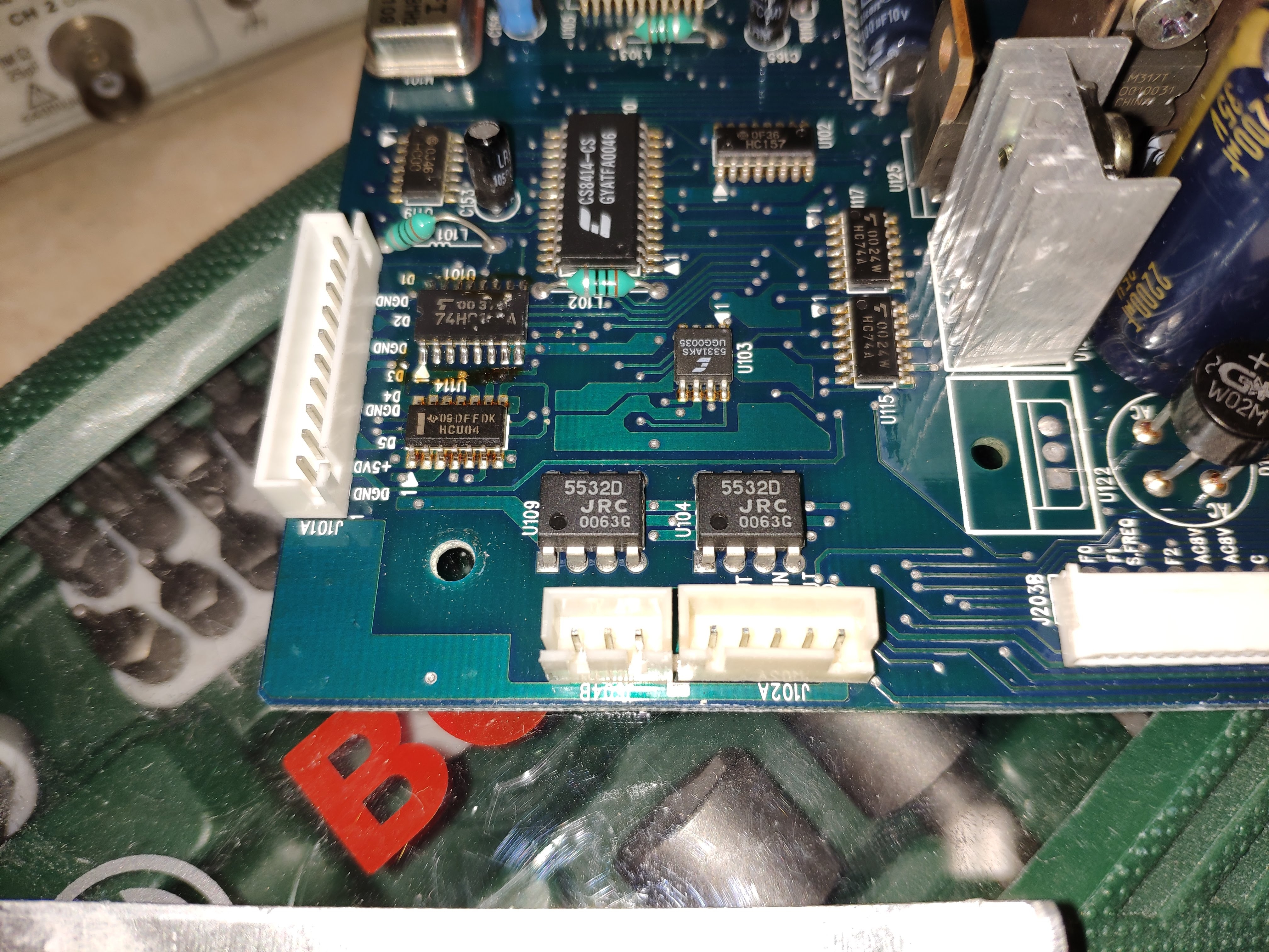 [Rozwiązano] NAD T761 - jak przerobić z 115V na 230V, gdzie podłączyć ...