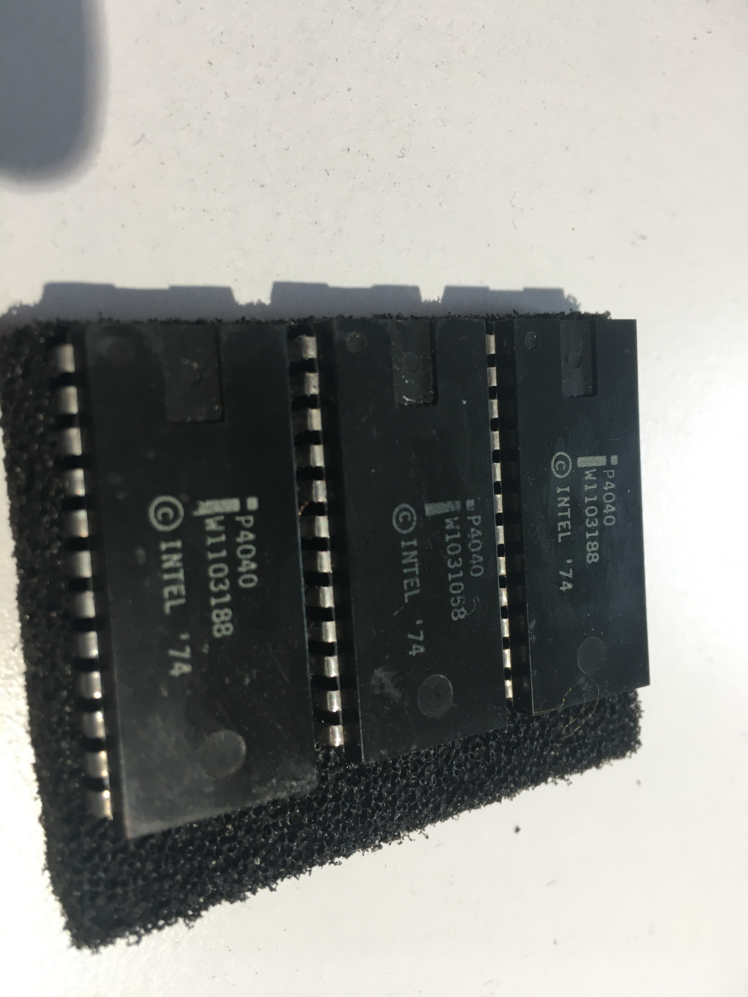 [Sprzedam] Stare procesory Intel 4040, 4004, C4289, P8355, P8039 - różne ceny