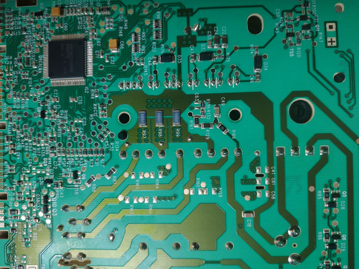 [Rozwiązano] Pralka Whirlpool FSCR 80421, zwarty mosfet w driverze ...