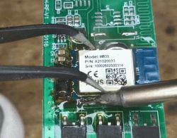 [Youtube] Easy desoldering method (without hot air) for SMD WiFi ...