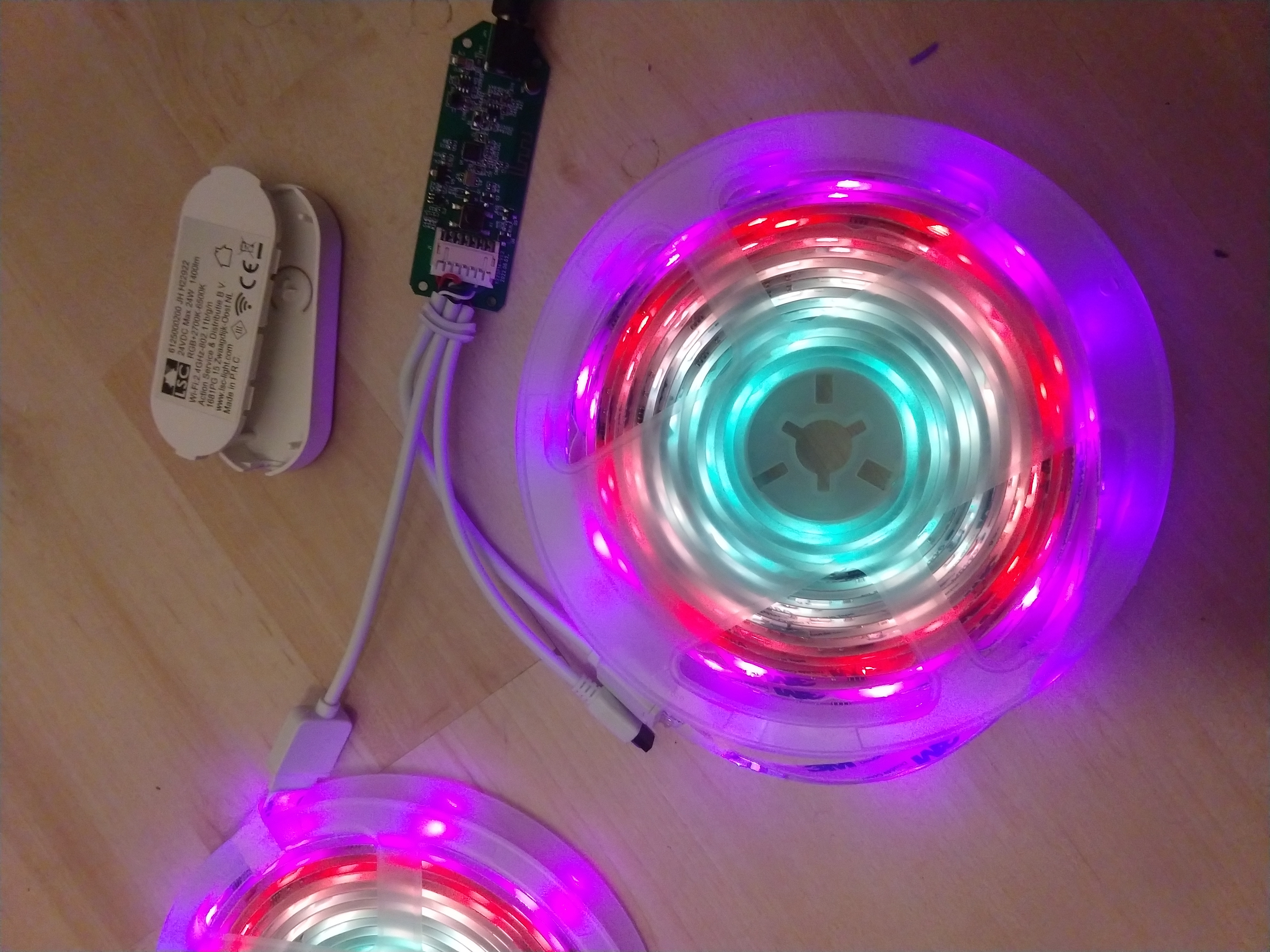 Flashing LSC Smart Digital LED Strip RGBIC 2x5m (3008407) with OpenBeken