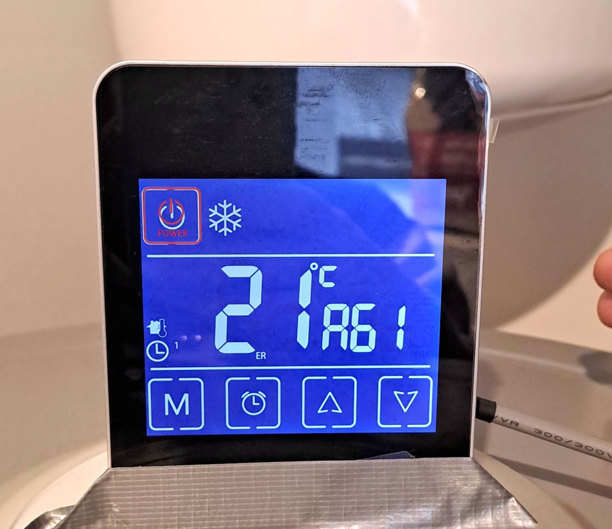 Co oznacza błąd A61 w pompie ciepła NuLite NE-B245/100E?