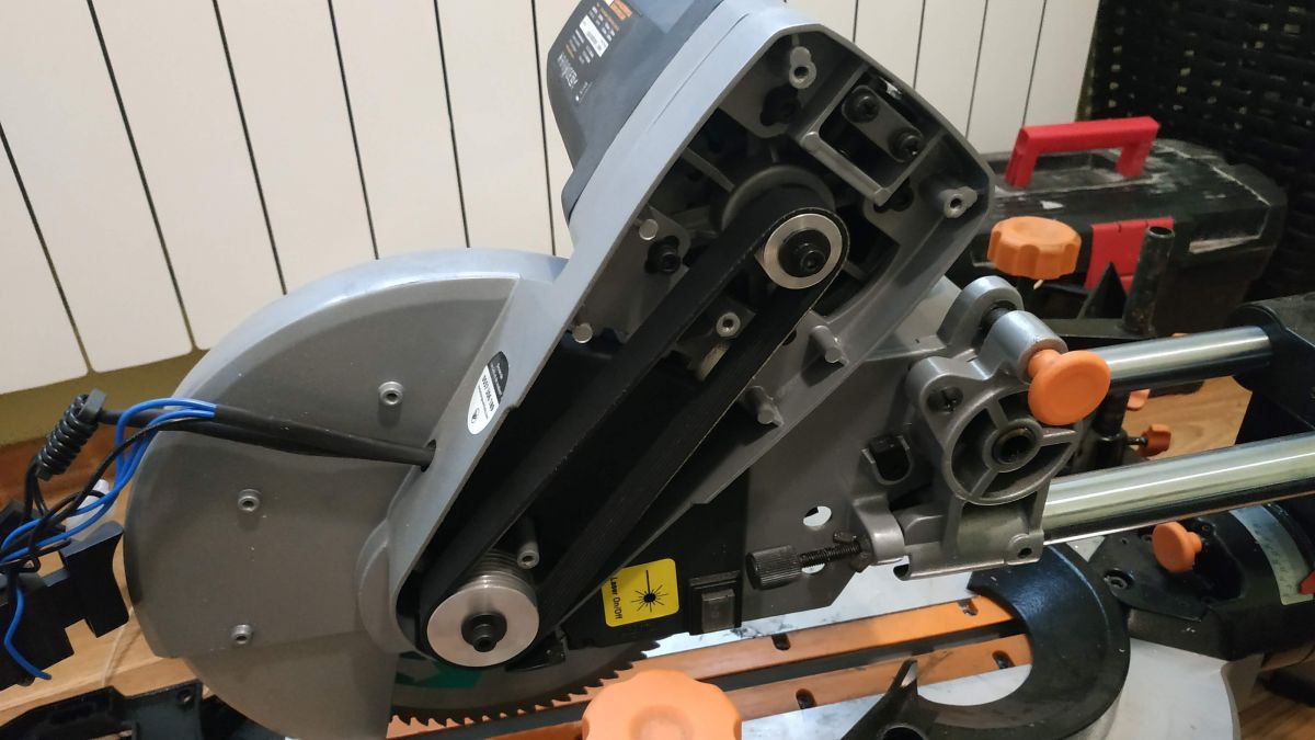 Jak obniżyć obroty ukośnicy Evolution Rage 3-DB do cięcia stali?