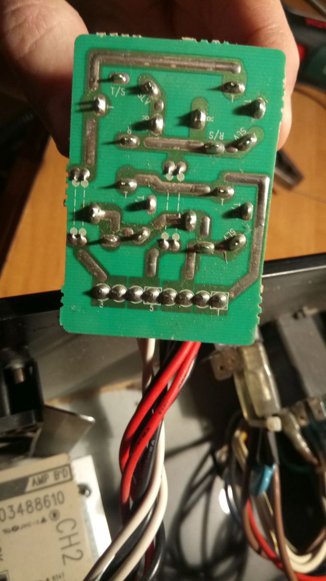 Power mikser Samson TM500 - jak podłączyć nowe gniazda speak-on?