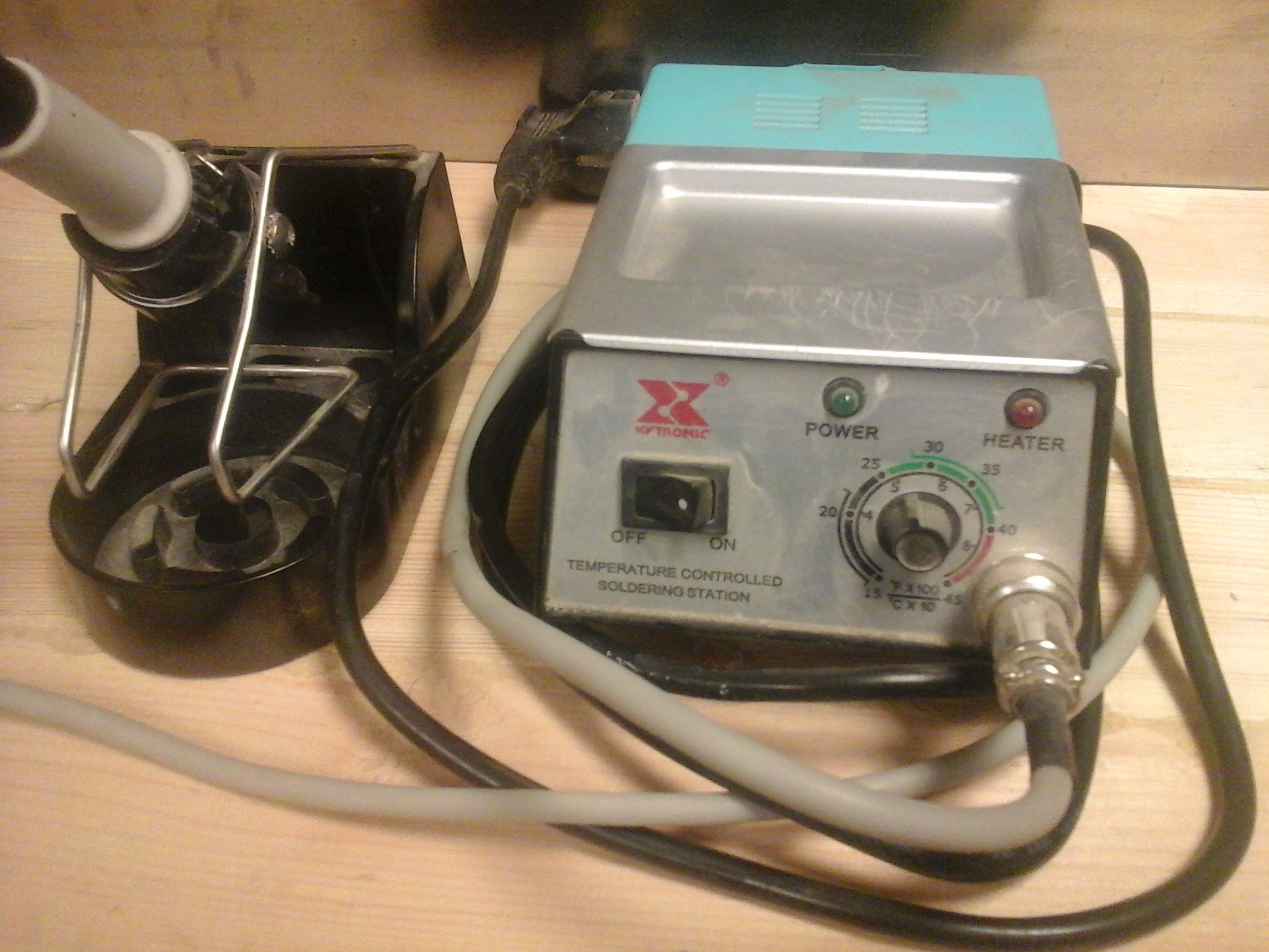 [Sprzedam] Stacja lutownicza Xytronik XY168-3C 60W 450*C + groty(minifala)