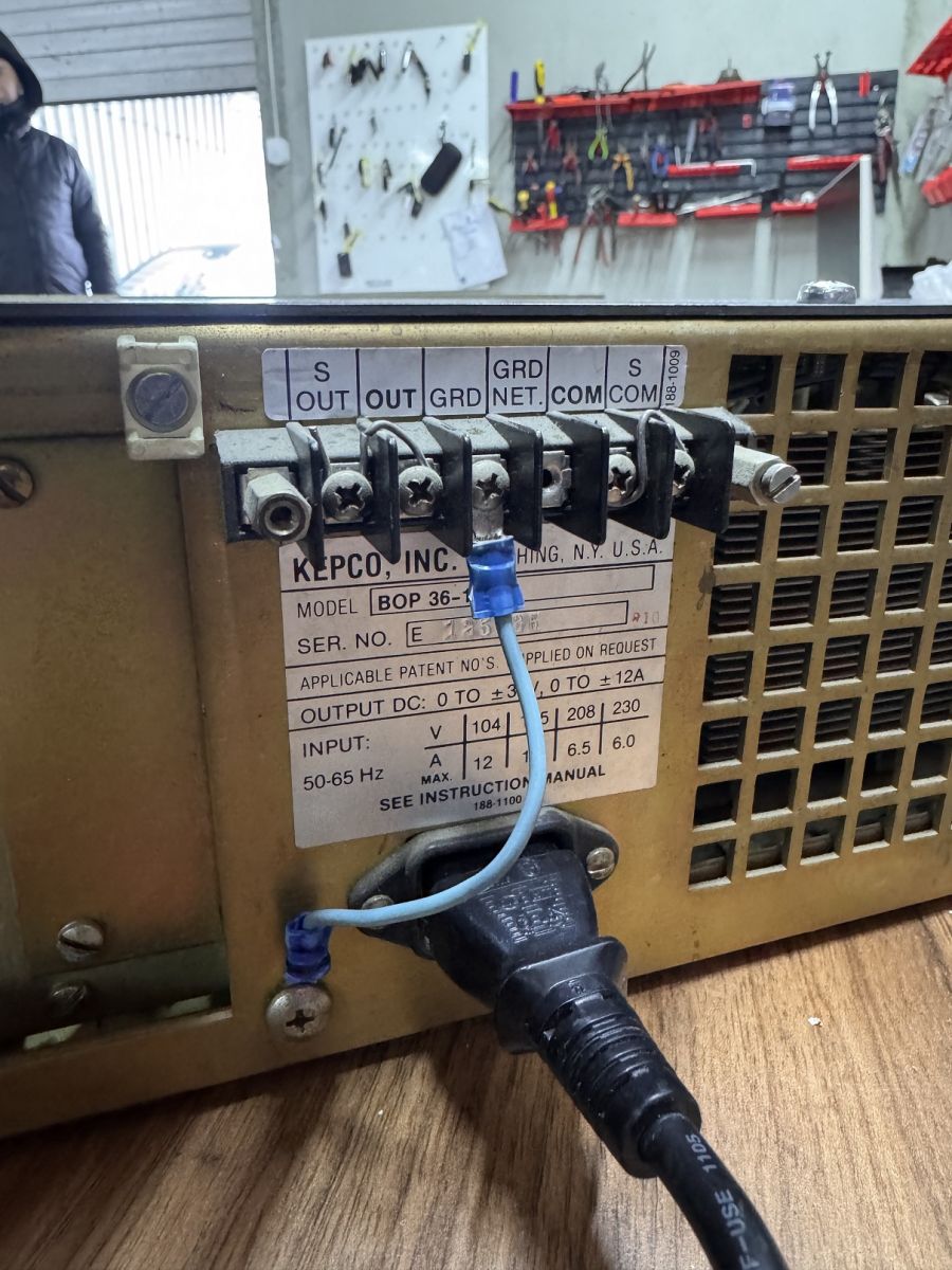 Zasilacze laboratoryjne KEPCO - brak napięcia na wyjściu, jak sprawdzić?