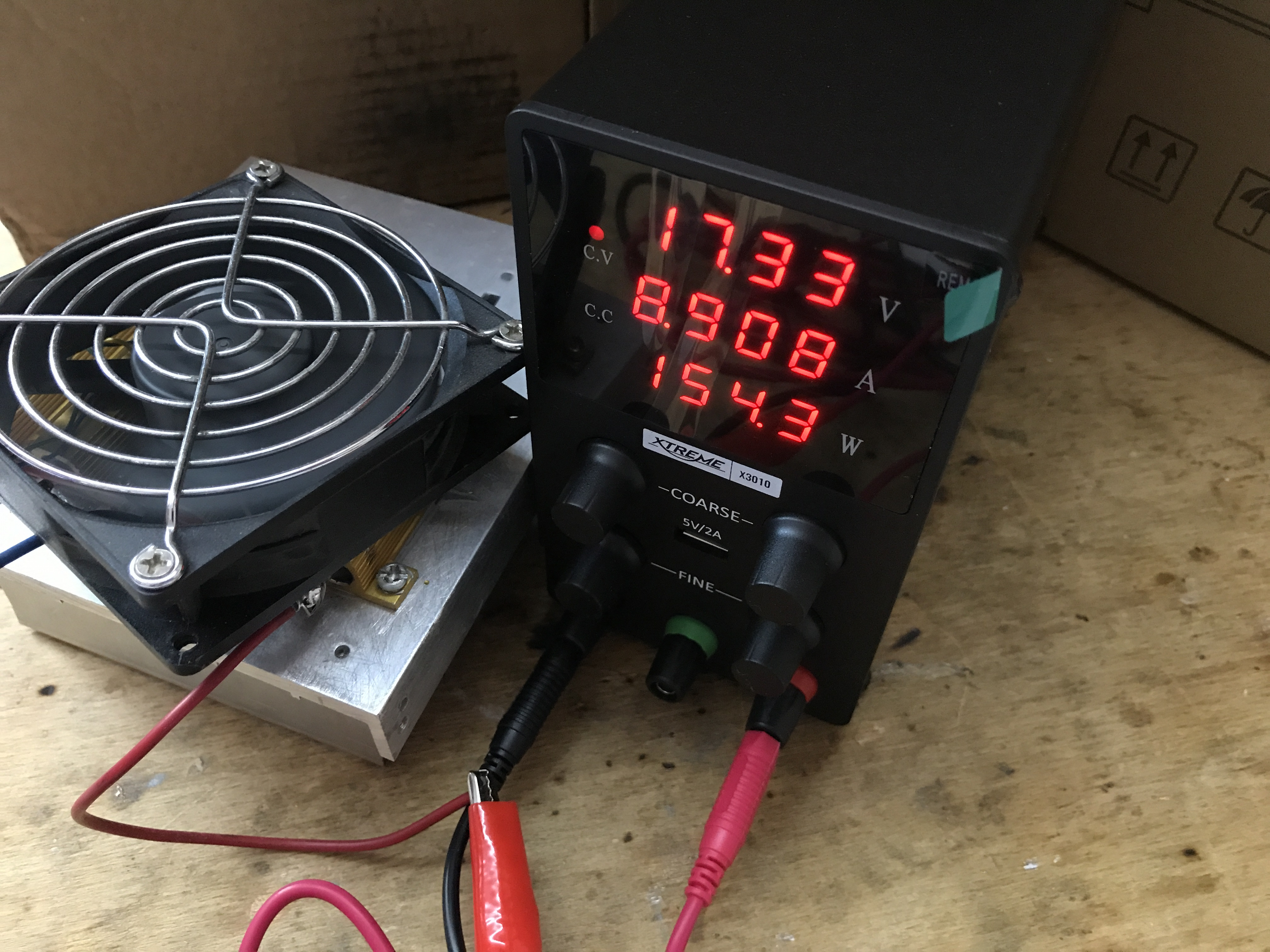 Zasilacz laboratoryjny Xtreme X3010 30V 10A z ograniczeniem prądowym