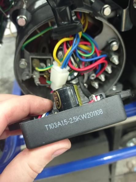 WEROENBURG WNG477 - Problem z pracą urządzeń trójfazowych na agregacie.