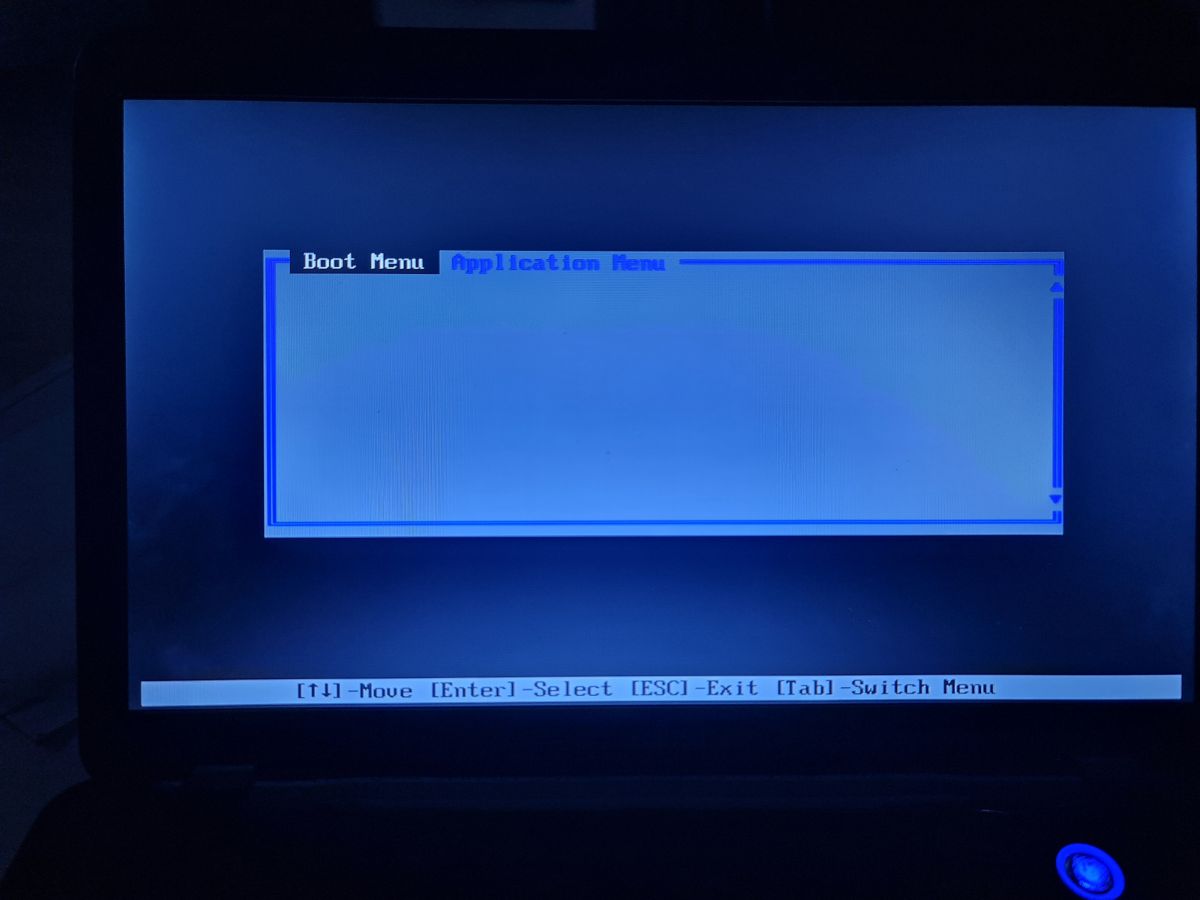 Jak przywrócić dysk do opcji boot w BIOS na laptopie Fujitsu?