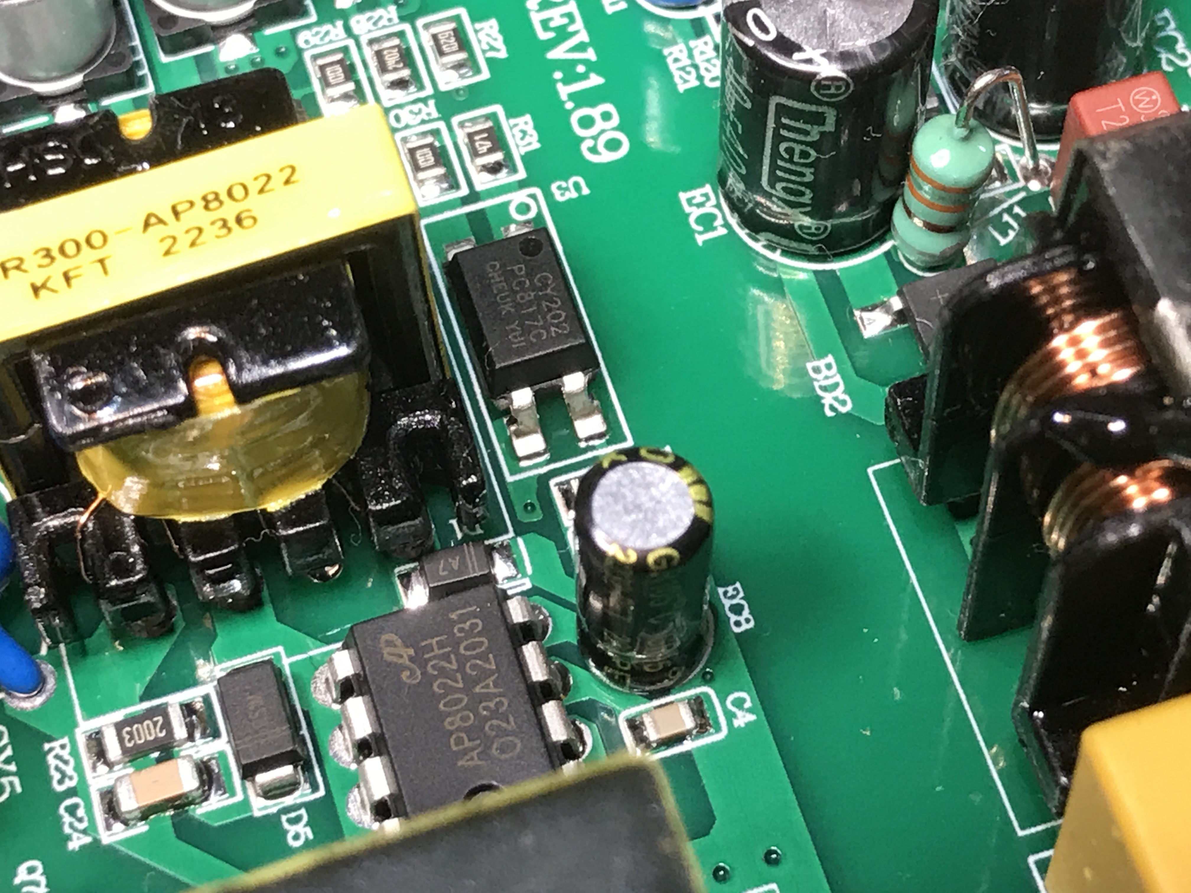 Zasilacz laboratoryjny Xtreme X3010 30V 10A z ograniczeniem prądowym