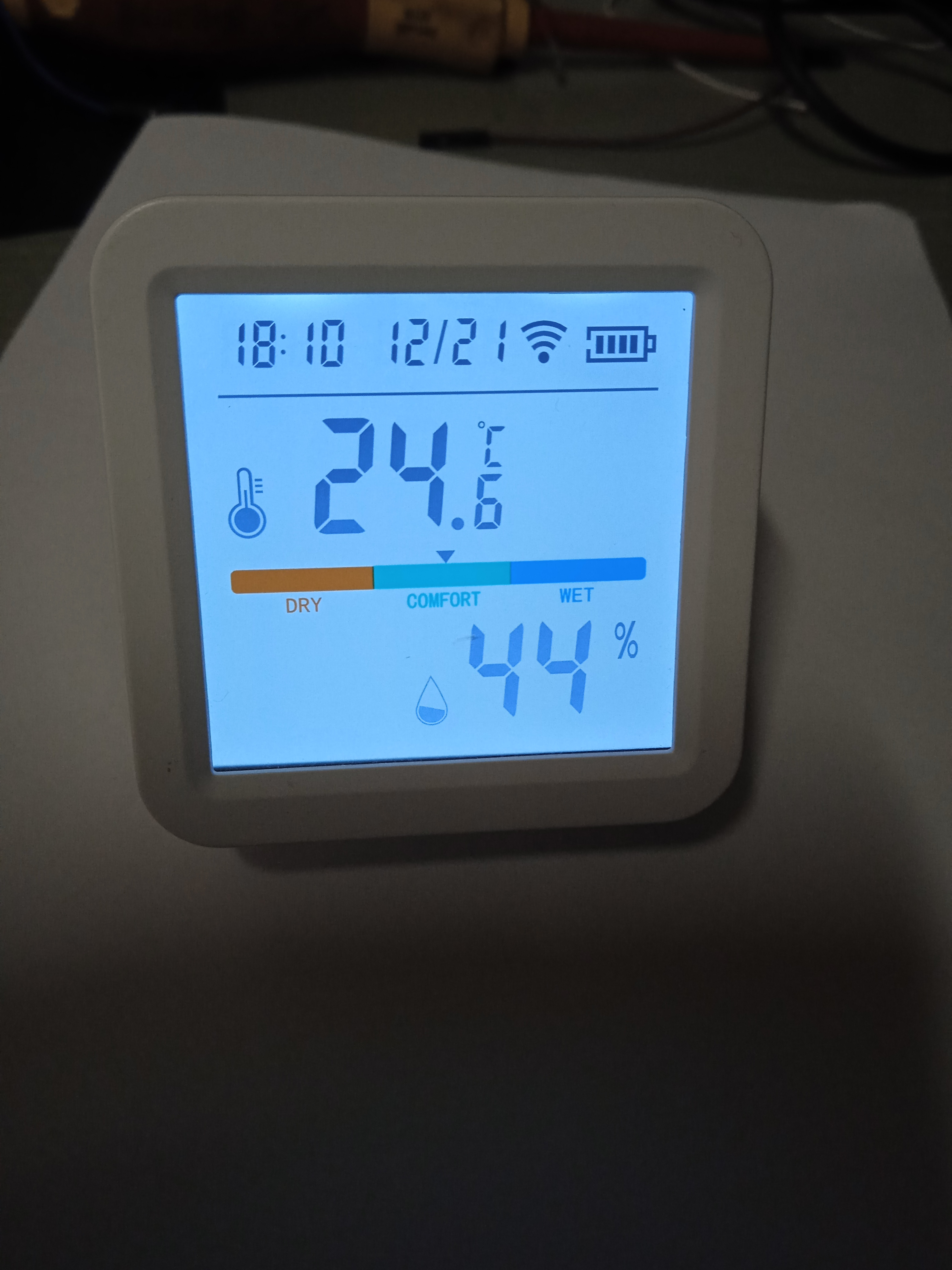 [BK7231N ] Teardown of TH08 LCD Calendar/clock/temperature/humidity ...