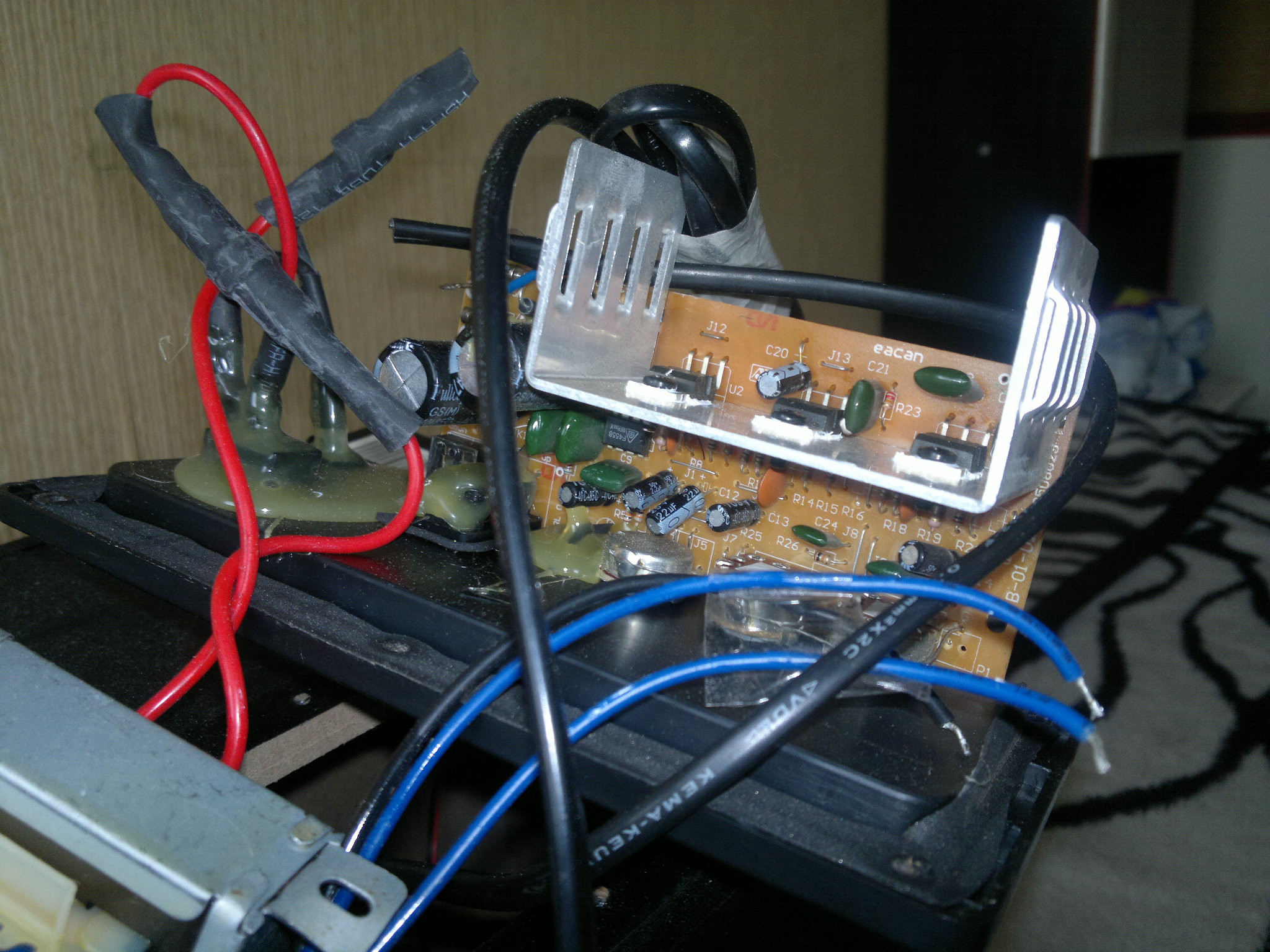 Subwoofer Easy Touch ET-685 - podłączenie pod 12V w samochodzie, brak ...