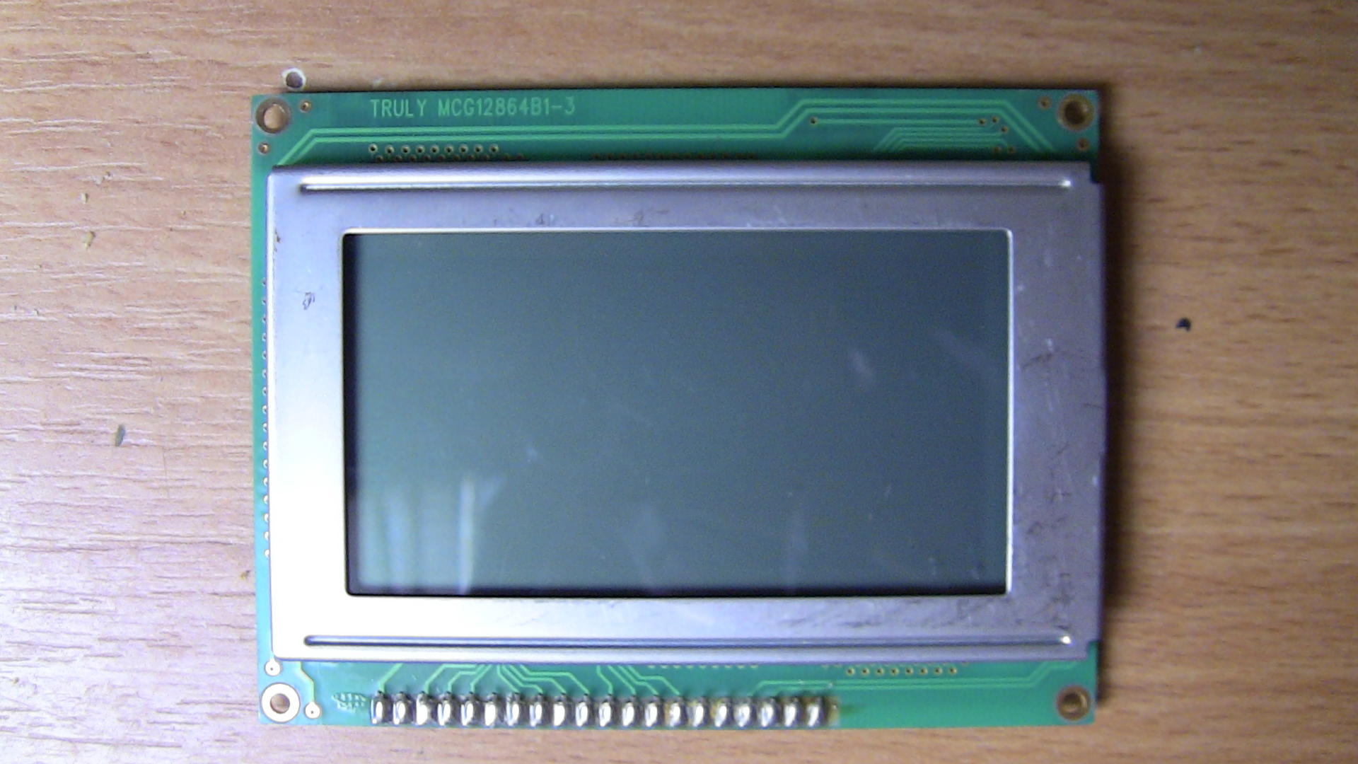 Jak podłączyć wyświetlacz LCD 128x64 KS0108 do Atmega128?