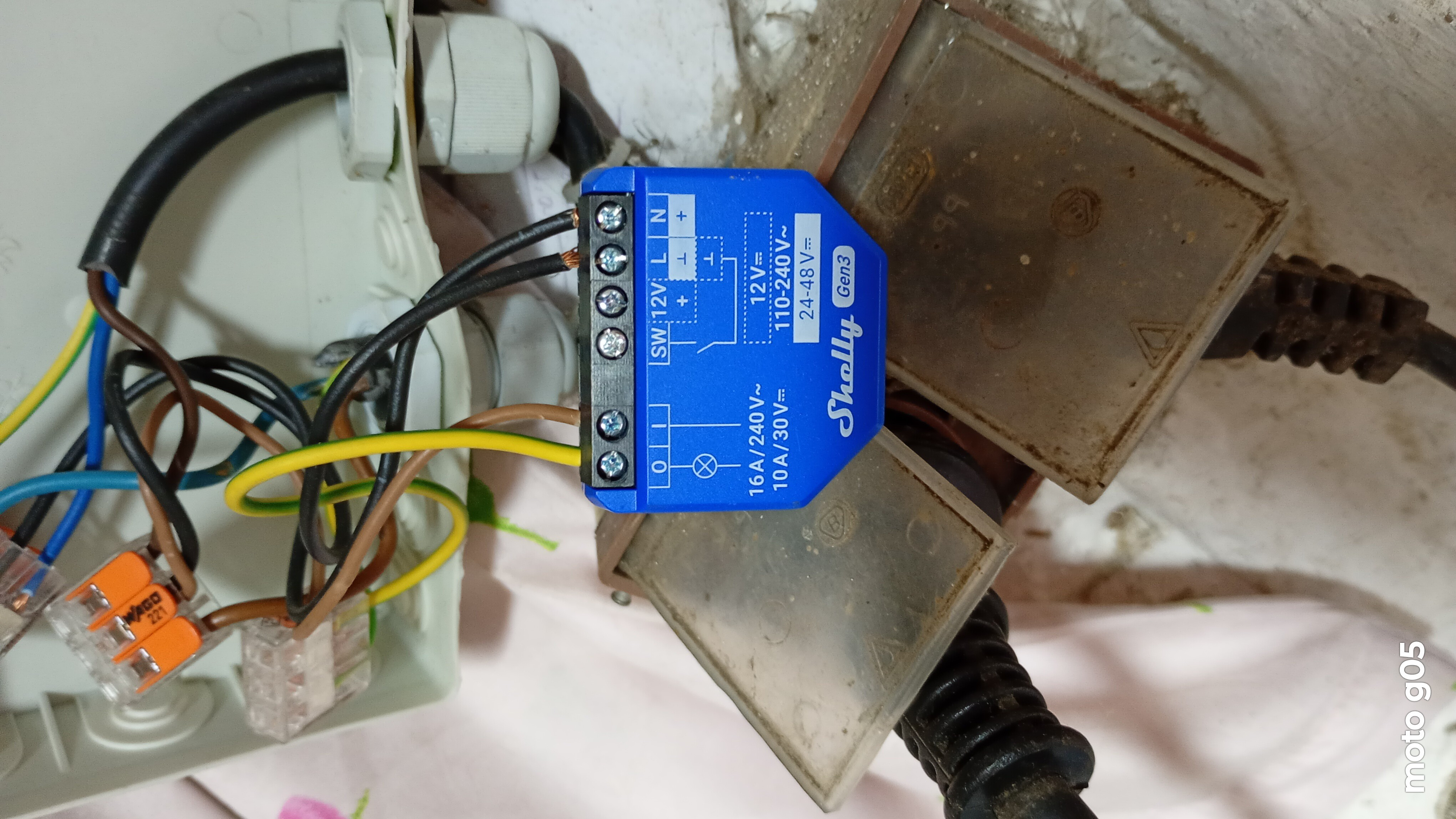 Which WiFi relay for the garage door that works with the TaHoma switch ...